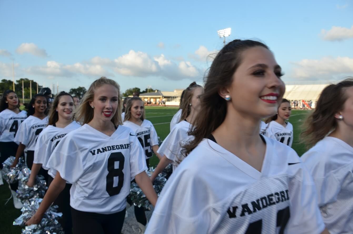 Spring Game: Football, dance, cheer, powderpuff - Four Points News