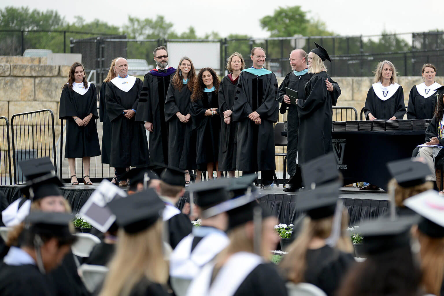 Vandegrift graduates 671 from Class of 2021 - Four Points News
