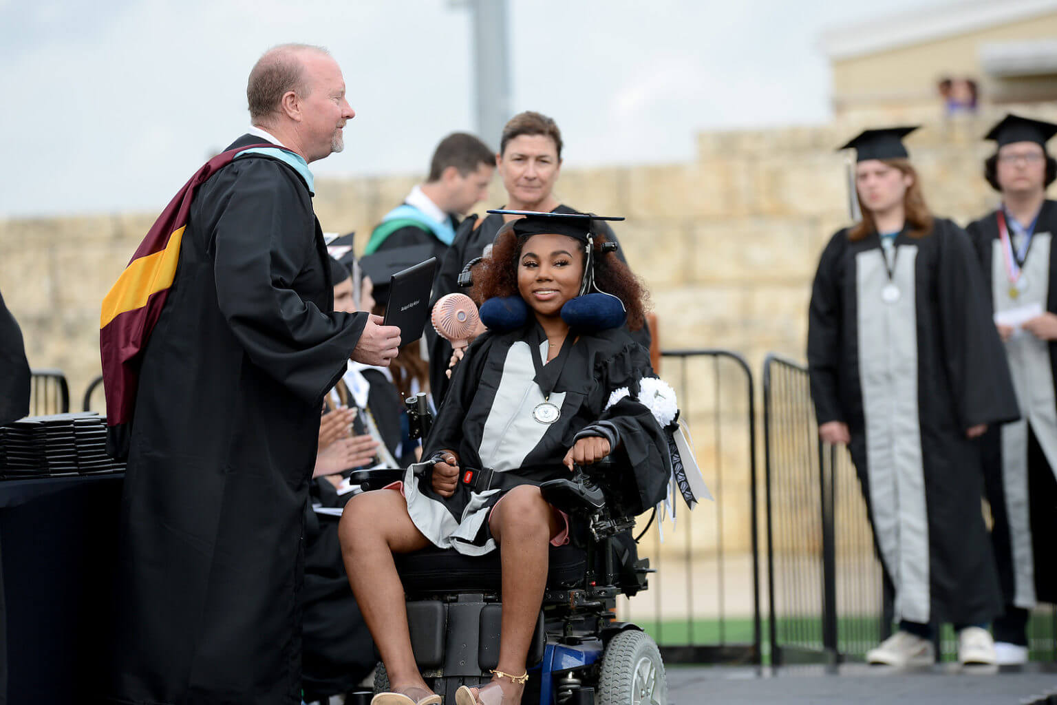 Vandegrift graduates 671 from Class of 2021 - Four Points News